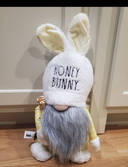 Rae Dunn | Accents | Rare Rae Dunn Honey Bunny Gnome | Poshmark